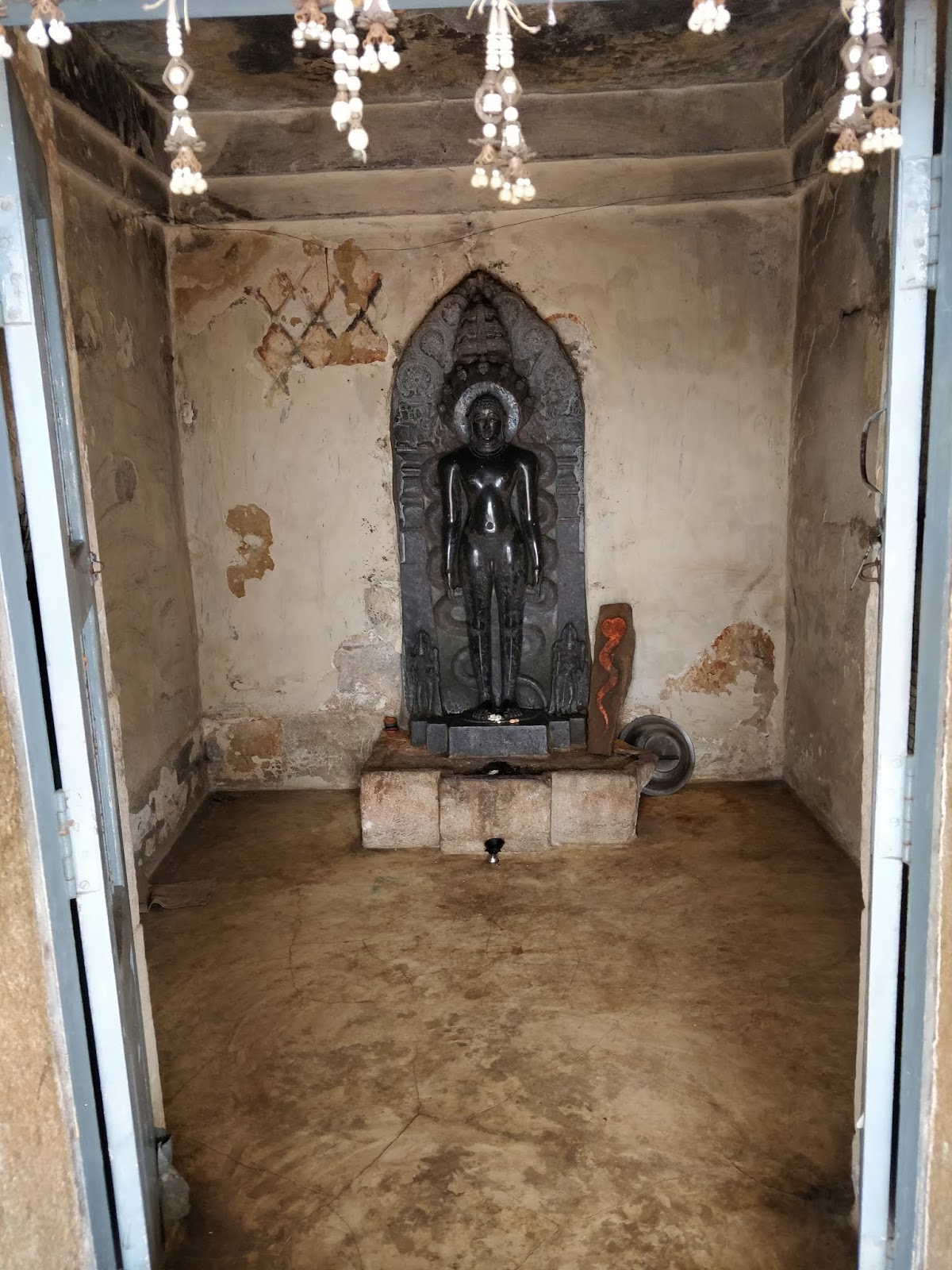 Chandragiri Hill: A Spiritual Climb to Jain History and Tranquil Views